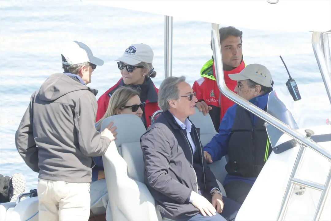Infanta Elena rompe su rutina para estar junto a su padre en Sanxenxo